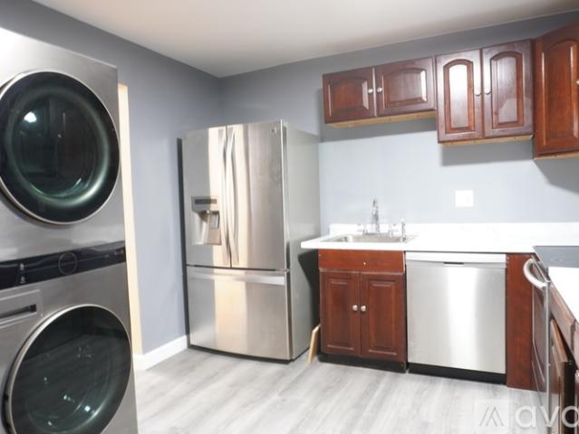 3 BR, 2 BA Apartment 3314 Nevius St, Falls Church, VA 22041