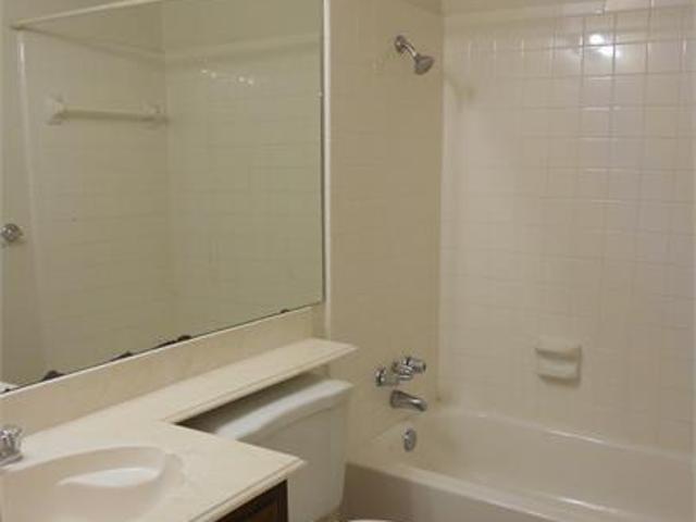 3 BR, 2 BA Apartment 3315 Kensington Drive, Mesquite, TX 75150