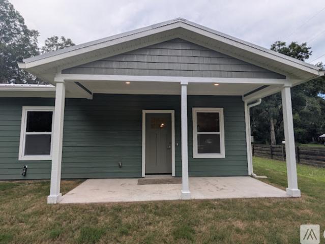 3 BR, 2 BA Apartment 3325 Palm Ave, Palatka, FL 32177