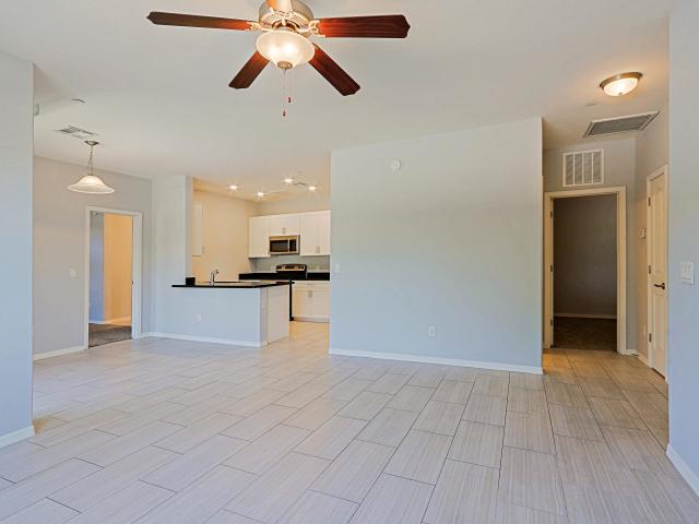 3 BR, 2 BA Apartment 3330 South Gilbert Road Unit 1033, Chandler, AZ 85286