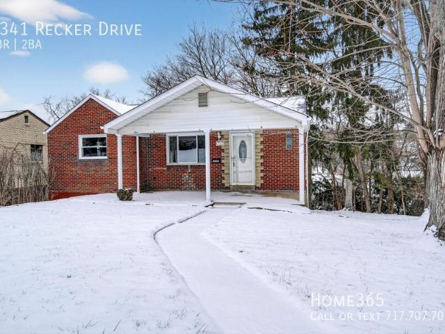 3 BR, 2 BA Apartment 3341 Recker Drive, Pittsburgh, PA 15227