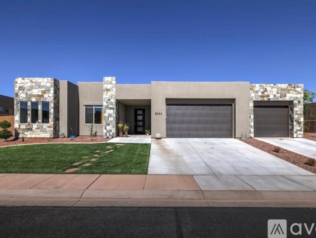 3 BR, 2 BA Apartment 3382 South Desert Hollow Lane, Hurricane, UT 84737
