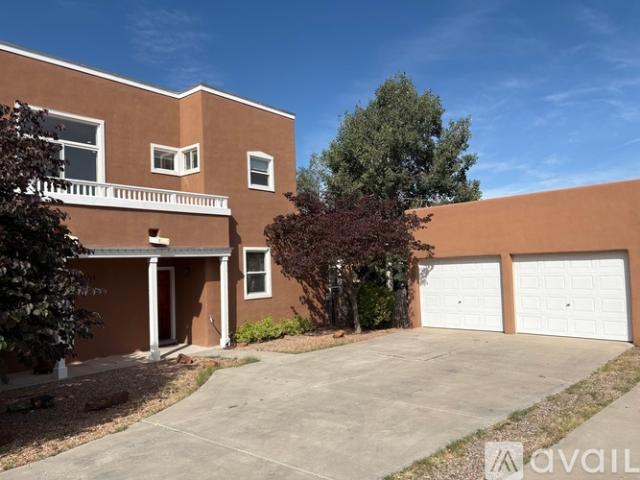 3 BR, 2 BA Apartment 4402 Long Shadow Lane, Santa Fe, NM 87507