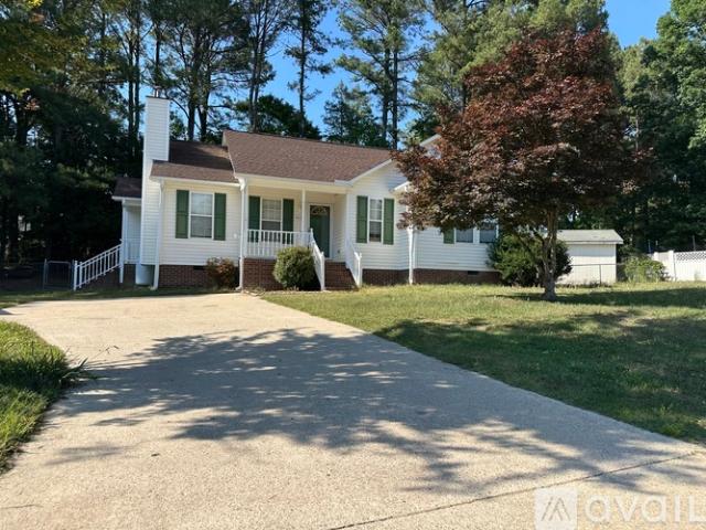 3 BR, 2 BA Apartment 4421 Canadian Ct, Raleigh, NC 27616