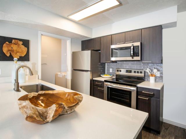 3 BR, 2 BA Apartment 4422 Muirfield Dr Unit 4404 10, Salt Lake City, UT 84124