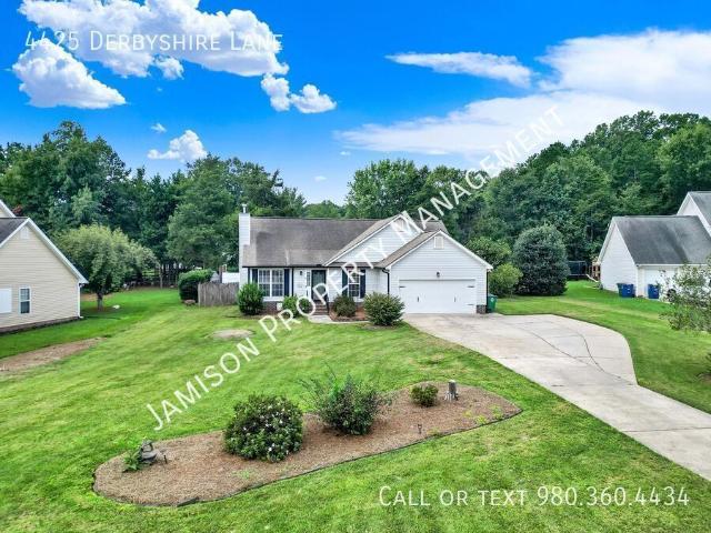 3 BR, 2 BA Apartment 4425 Derbyshire Lane, Matthews, NC 28104