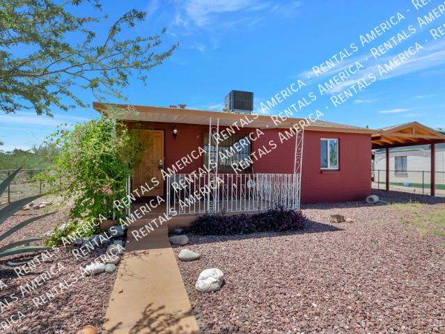 3 BR, 2 BA Apartment 442 E Linden St, Tucson, AZ 85705