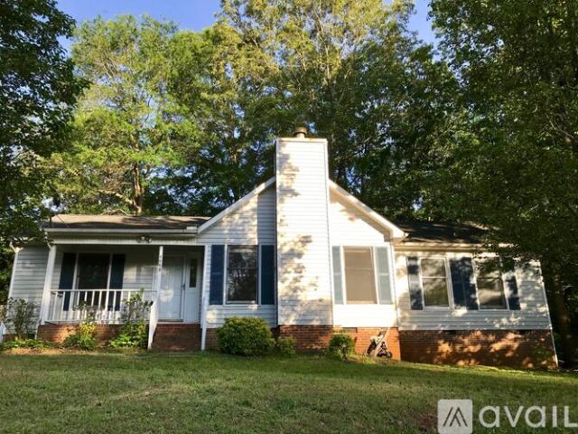 3 BR, 2 BA Apartment 4448 Huntington Drive, Gastonia, NC 28056