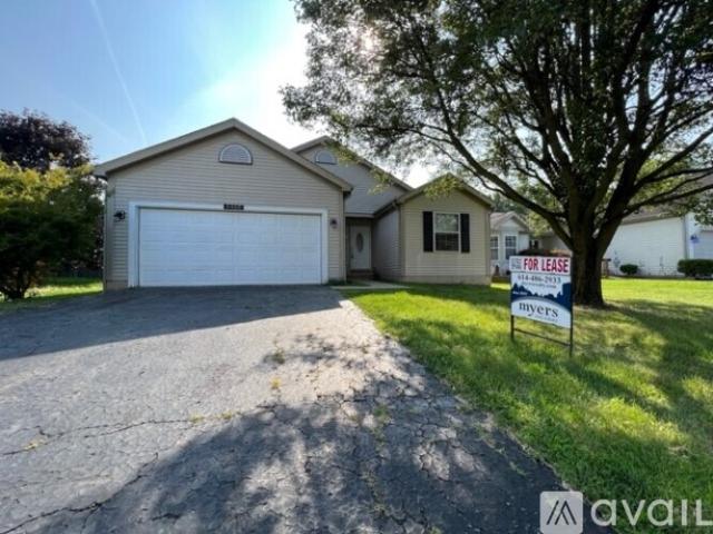3 BR, 2 BA Apartment 4468 Harston Ave, Columbus, OH 43207