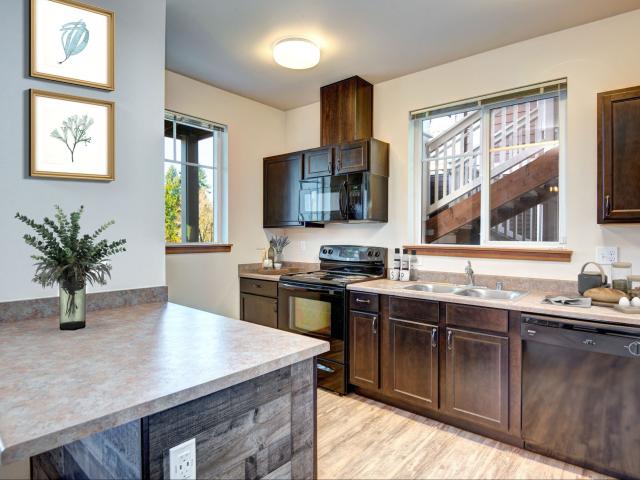 3 BR, 2 BA Apartment 4523 Briggs Drive Southeast Unit A302, Olympia, WA 98501