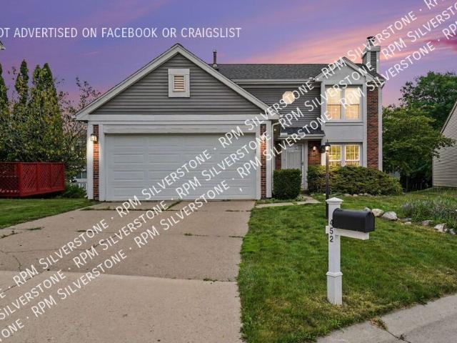 3 BR, 2 BA Apartment 452 Farmridge Ct, rochester hills, MI 48307