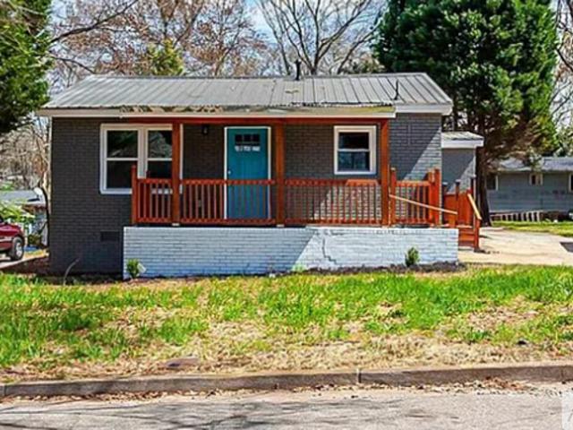 3 BR, 2 BA Apartment 45 Domineck Street, Newnan, GA 30263