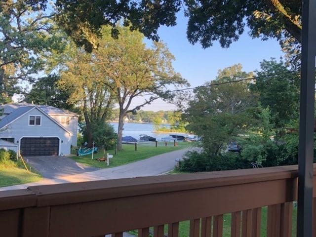 3 BR, 2 BA Apartment 4613 West Lake Shore Drive, Wonder Lake, IL 60097