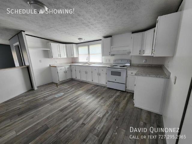 3 BR, 2 BA Apartment 4614 E. Old Trail Rd. Lot, Columbia City, IN 46725