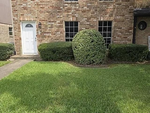 3 BR, 2 BA Apartment 465 Longmeadow Dr, Beaumont, TX 77707