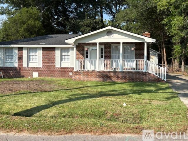 3 BR, 2 BA Apartment 4728 Holbird Street, North Charleston, SC 29405