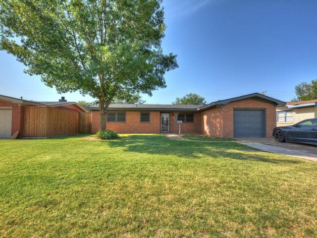 3 BR, 2 BA Apartment 4819 44th Street, Lubbock, TX 79414