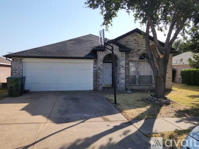 3 BR, 2 BA Apartment 4909 Orchard Ridge Dr, Garland, TX 75043