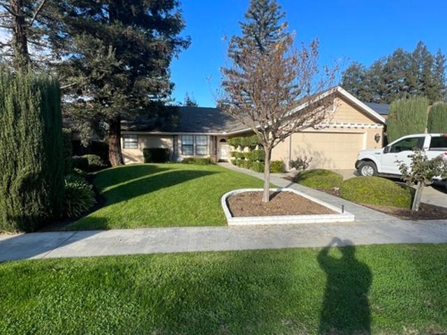 3 BR, 2 BA Apartment 4940 West Grove Avenue, Visalia, CA 93291