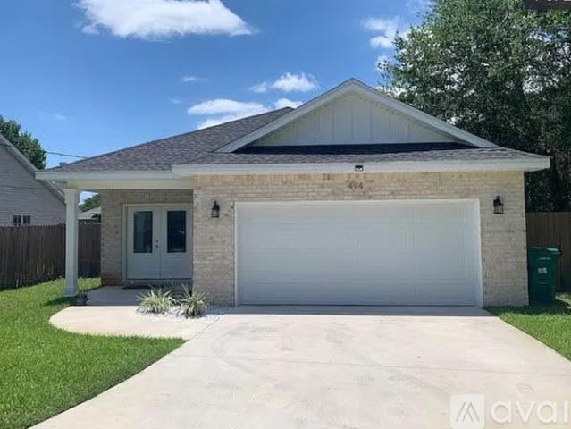 3 BR, 2 BA Apartment 494 Cascabellas Street, Mary Esther, FL 32569