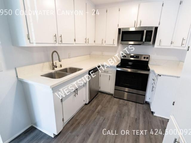 3 BR, 2 BA Apartment 4950 Coldwater Canyon, Sherman Oaks, CA 91423