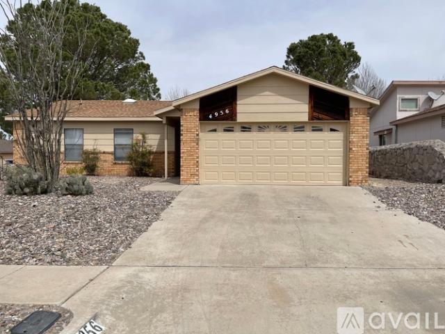 3 BR, 2 BA Apartment 4956 Beryl Street, Las Cruces, NM 88012