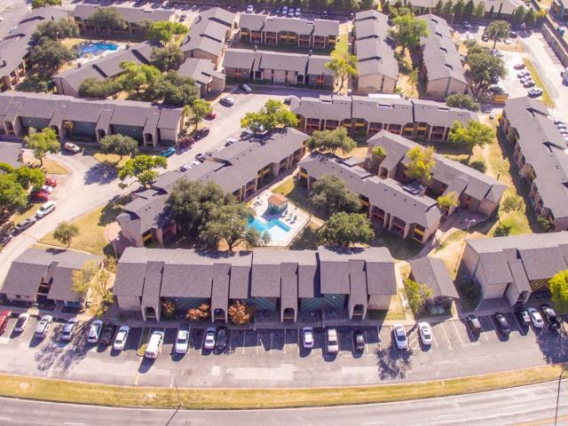 3 BR, 2 BA Apartment 4001 Sul Ross Street Unit 12 413, San Angelo, TX 76904