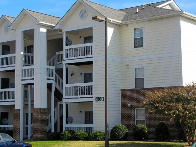3 BR, 2 BA Apartment 400 Whitford Place Court Unit 613, Winston Salem, NC 27107