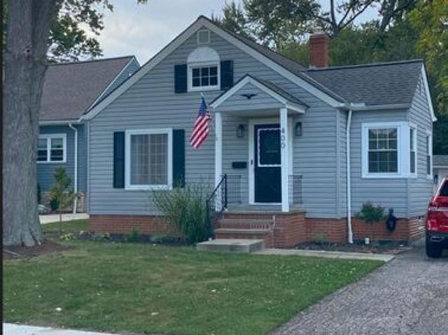 3 BR, 2 BA Apartment 400 Kenilworth Rd, Bay Village, OH 44140