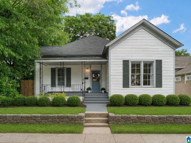 3 BR, 2 BA Apartment 4014 5th Ave S, Birmingham, AL 35222