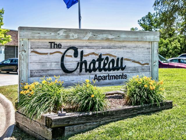 3 BR, 2 BA Apartment 401 Chateau Drive Unit 407 07, Bellevue, NE 68005