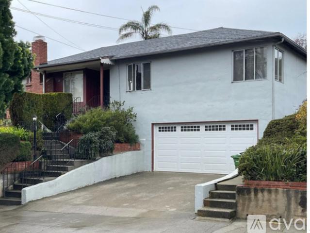 3 BR, 2 BA Apartment 4021 Fairway Avenue, Oakland, CA 94605