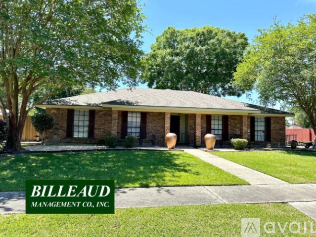 3 BR, 2 BA Apartment 402 Quail Dr, Lafayette, LA 70508