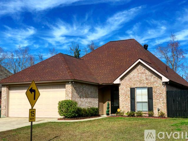 3 BR, 2 BA Apartment 40430 Cross Ridge Avenue, Gonzales, LA 70737