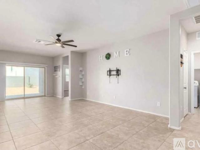 3 BR, 2 BA Apartment 4046 North 307th Lane, Buckeye, AZ 85396