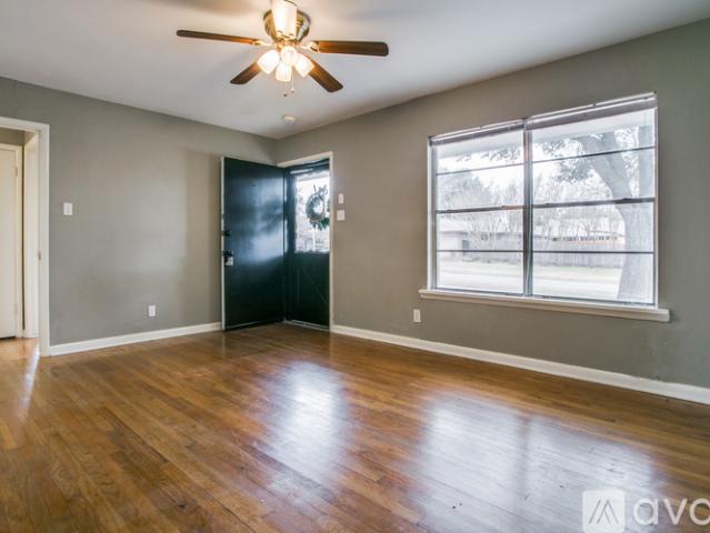 3 BR, 2 BA Apartment 404 Valley Dr, Rockwall, TX 75087