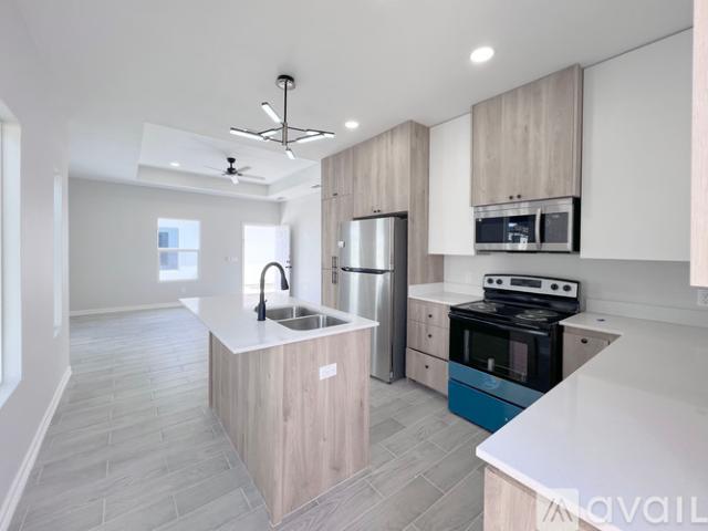 3 BR, 2 BA Apartment 404 N Alexandrite Ave, Unit 1, Edinburg, TX 78541