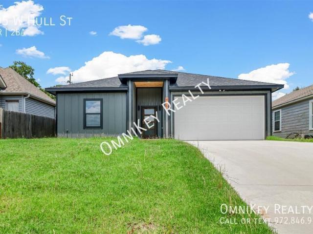 3 BR, 2 BA Apartment 405 W Hull St, Denison, TX 75020