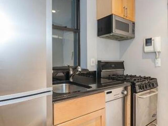 3 BR, 2 BA Apartment 40 Avenue B, Unit 2W, New York City, NY 10009