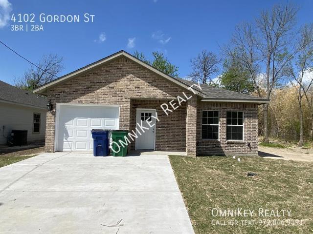 3 BR, 2 BA Apartment 4102 Gordon St, Greenville, TX 75401