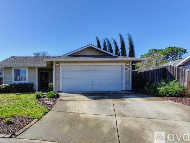 3 BR, 2 BA Apartment 4108 Oak Court, Rocklin, CA 95677