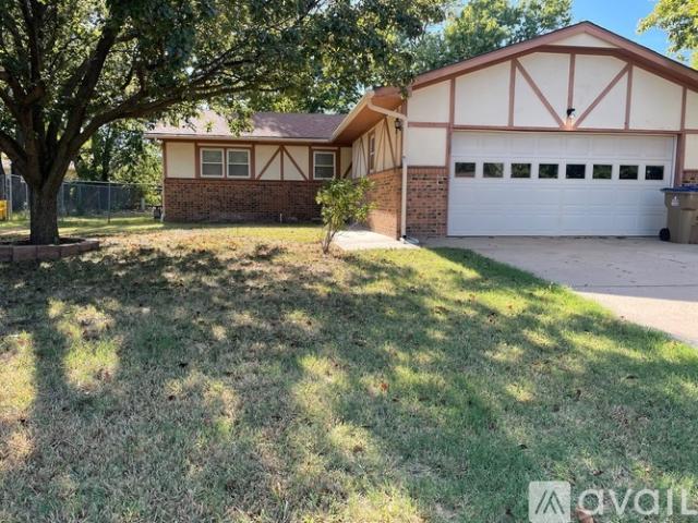 3 BR, 2 BA Apartment 4109 Auburn Street, Bel Aire, KS 67220