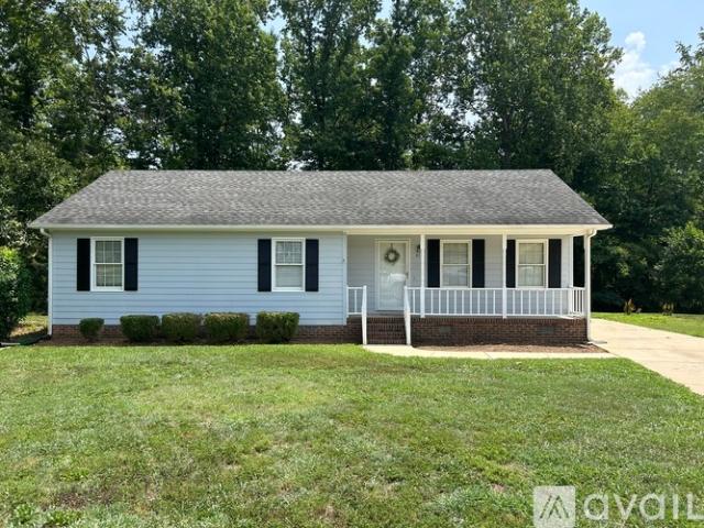 3 BR, 2 BA Apartment 410 Riverton Ct, Gibsonville, NC 27249