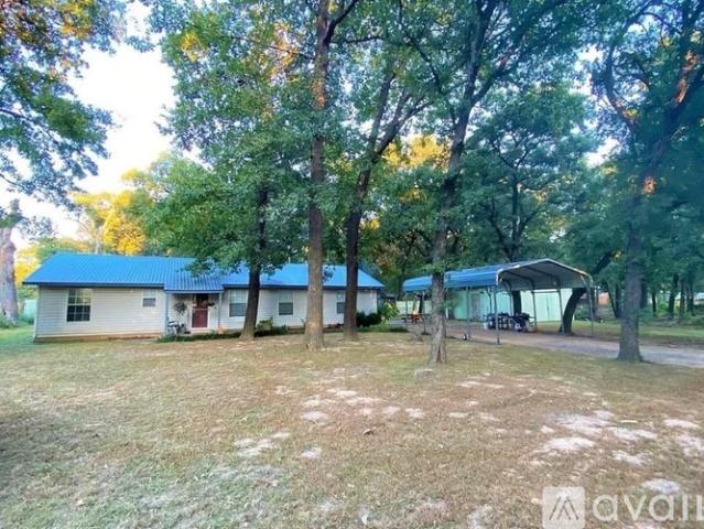 3 BR, 2 BA Apartment 4110 Derrick Street, Kingston, OK 73439