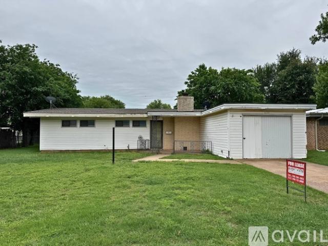 3 BR, 2 BA Apartment 4111 Mc Gaha Ave, Wichita Falls, TX 76308