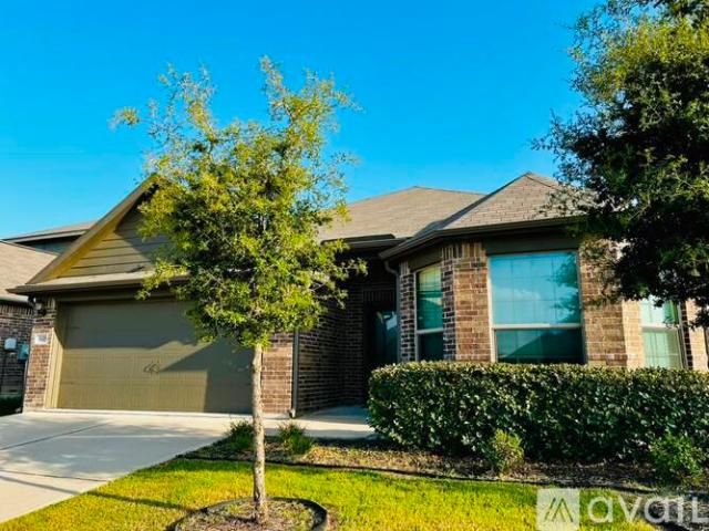 3 BR, 2 BA Apartment 4129 Conley Court, Crowley, TX 76036