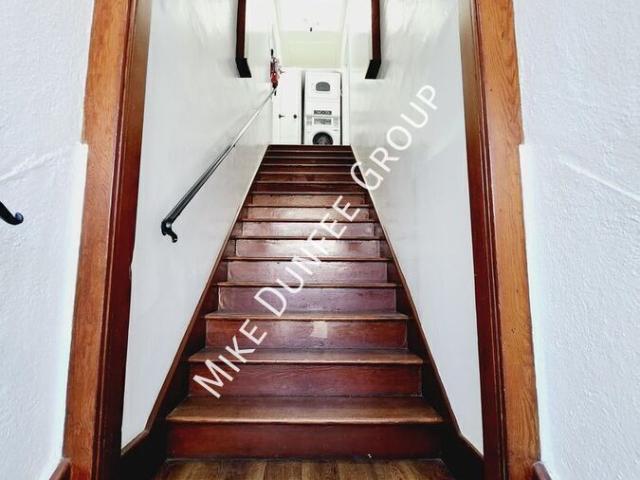 3 BR, 2 BA Apartment 412 E. 7th St Long Beach, CA 90802