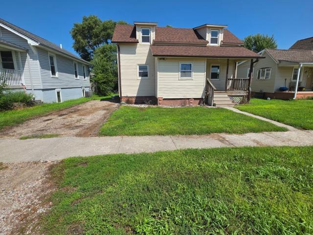 3 BR, 2 BA Apartment 412 Elm Ave, Norfolk, NE 68701