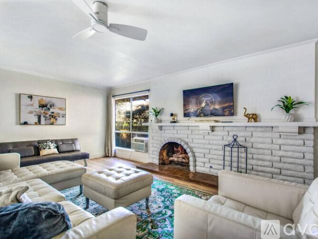 3 BR, 2 BA Apartment 418 Nobel Ave, Unit A, Santa Ana, CA 92707