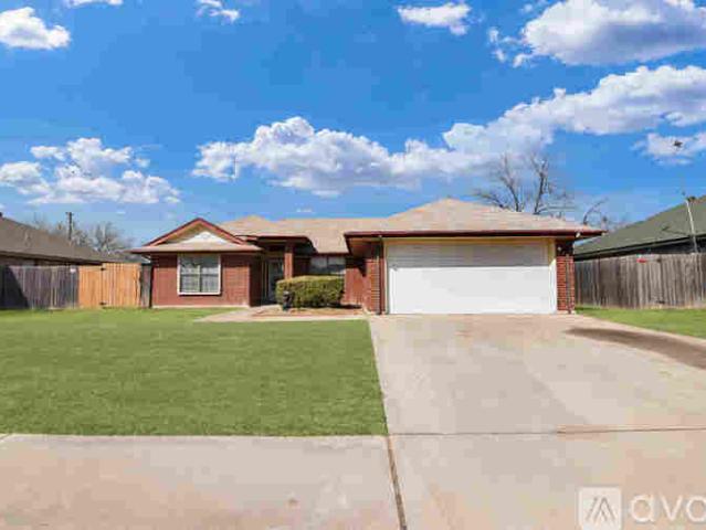 3 BR, 2 BA Apartment 4201 Carolyn Dr, Killeen, TX 76542